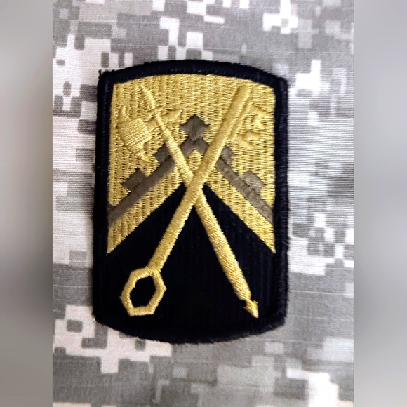 U.S. Army | Other | Genuine Us Army Patch 6th Sustainment Brigade ...